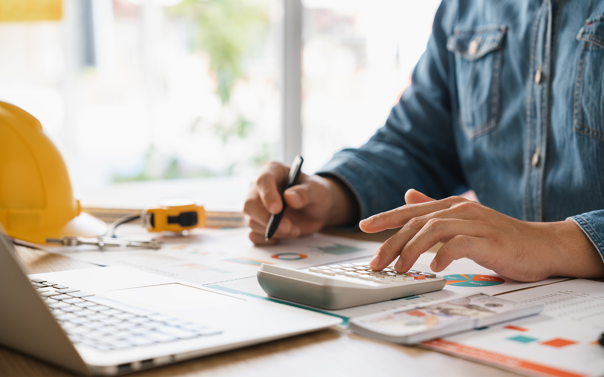 How Invoice Factoring in Construction Works